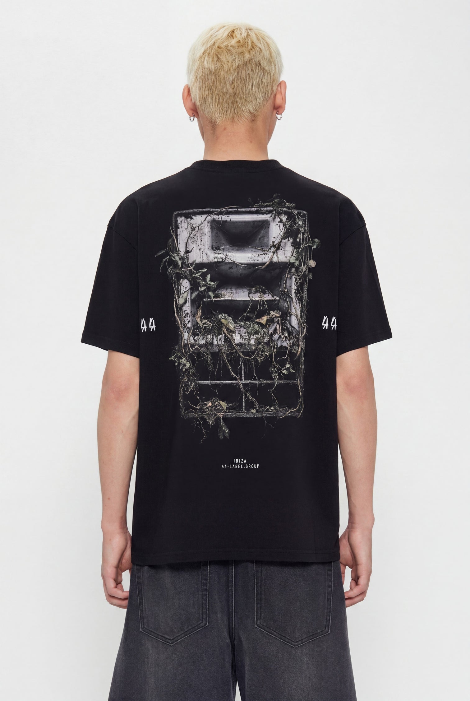 44 LABEL GROUP® Official Website